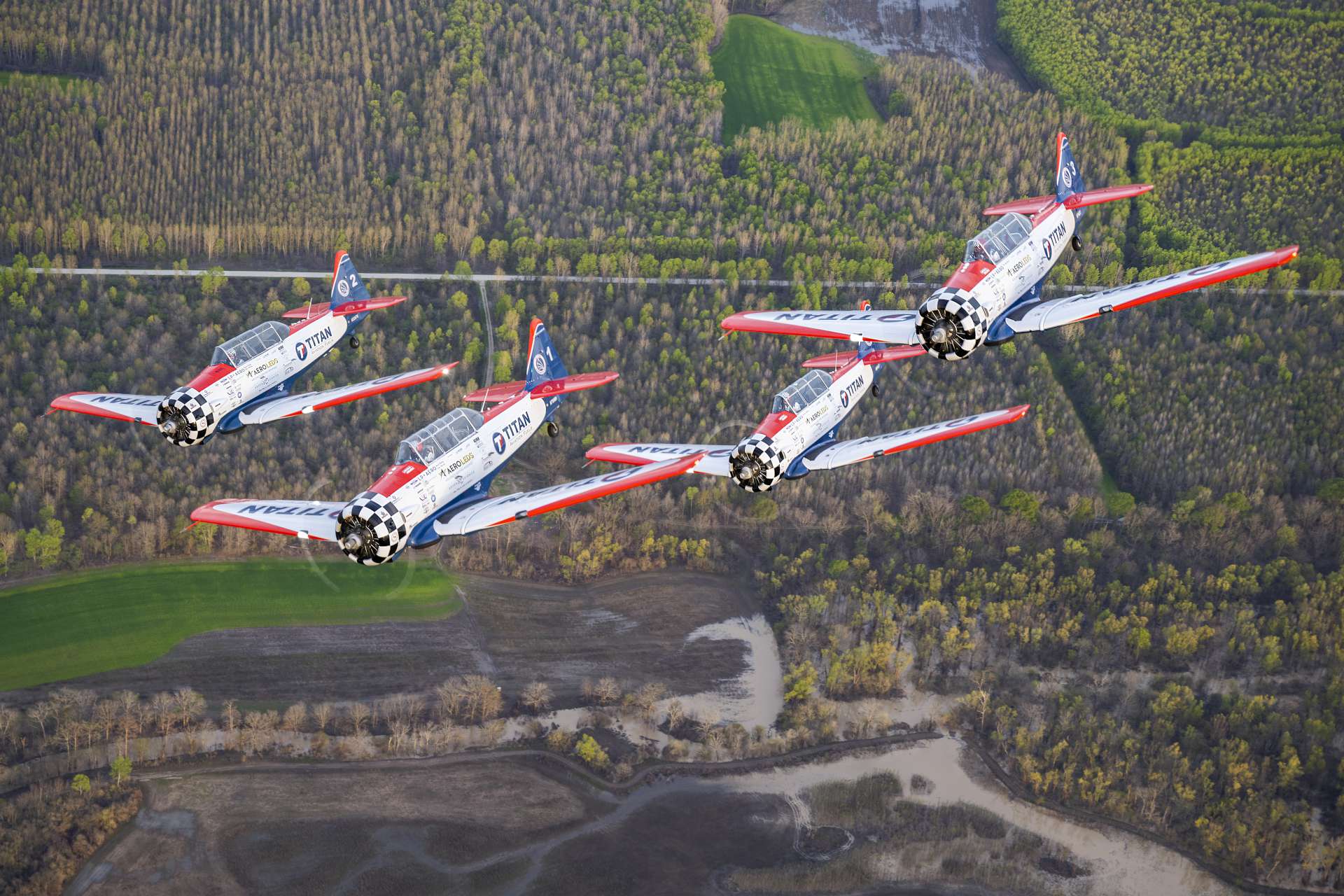 TITAN Aerobatic Team – Props 'n Gears